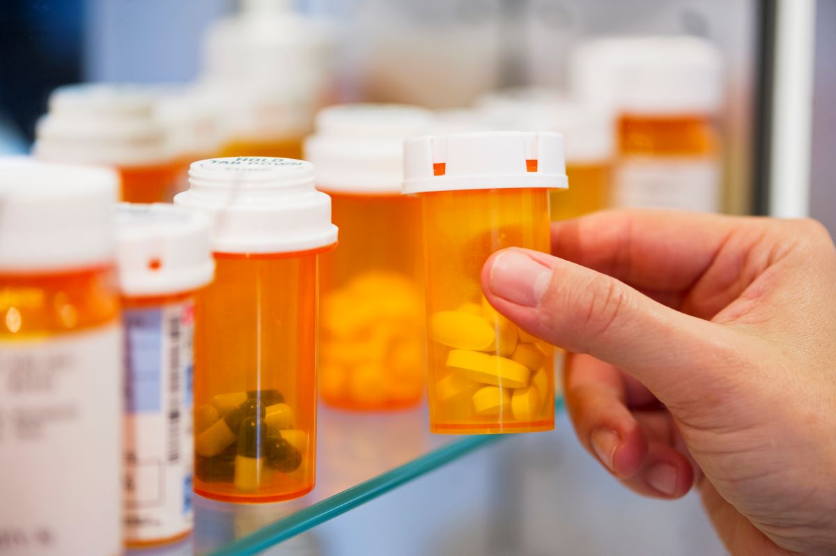 hhs-releases-prescription-drug-rules-aamc